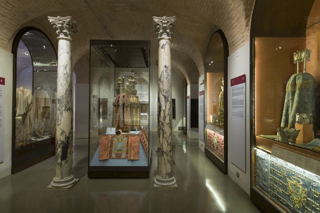 The collections - Jewish Museum of Rome